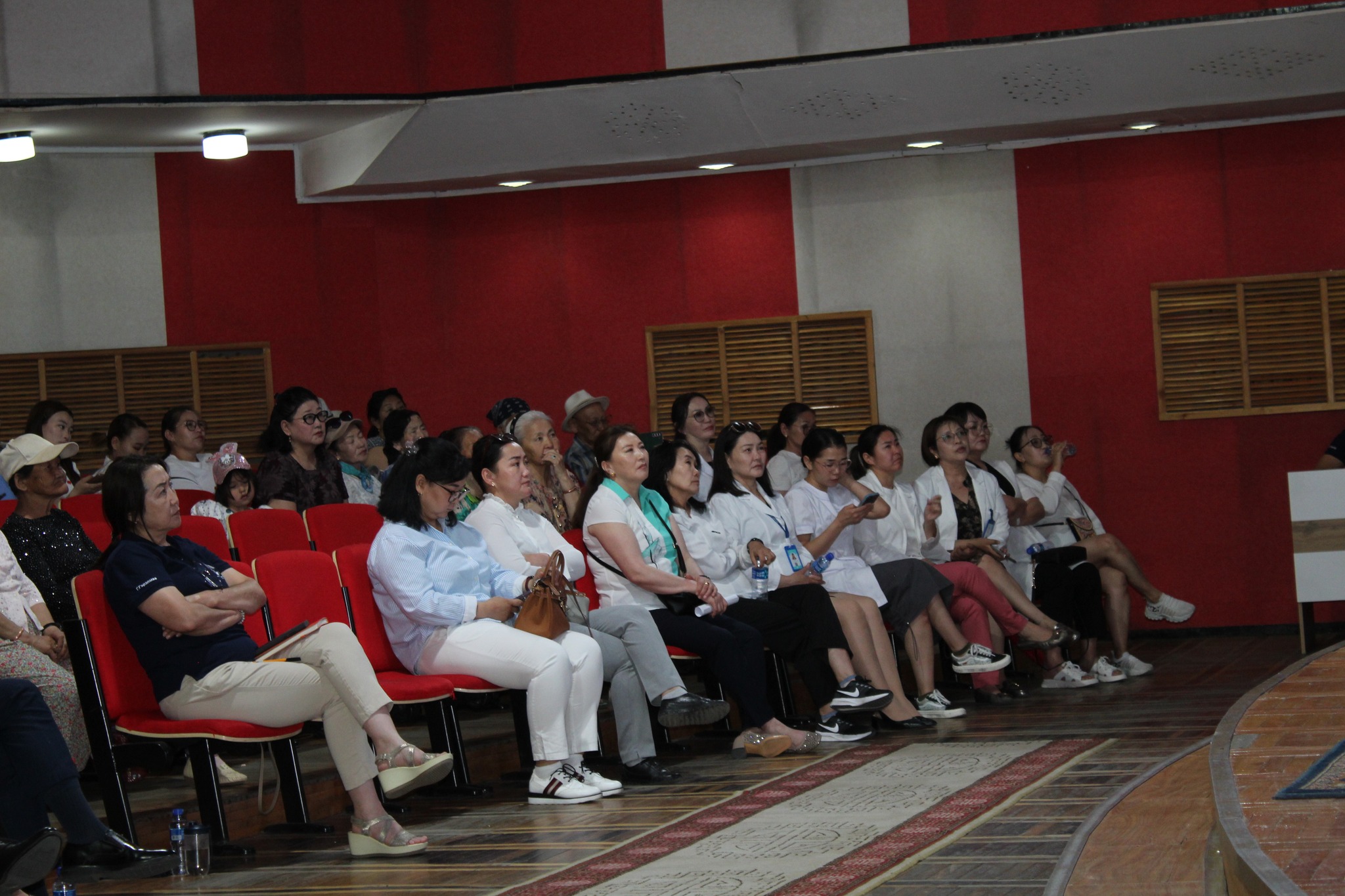 ЭРҮҮЛ МЭНДИЙН БАЙГУУЛЛАГУУД ИРГЭДИЙН УУЛЗАЛТ БОЛЛОО Багануур Эрүүл Мэндийн Төв